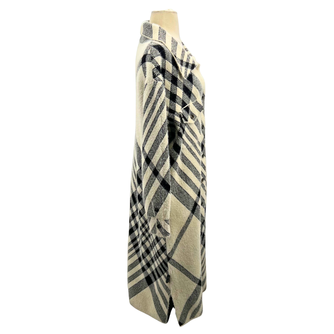 Lyla + Luxe Size M Black/white Coat – Chic Consignment LLC